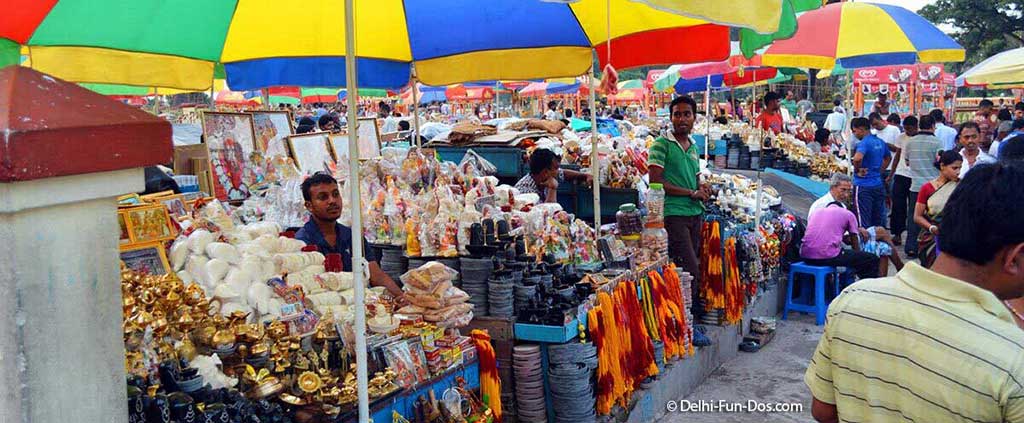 shops-outside-dakshineshwar-temple-kolkata-travel-guide | Delhi-Fun-Dos.com